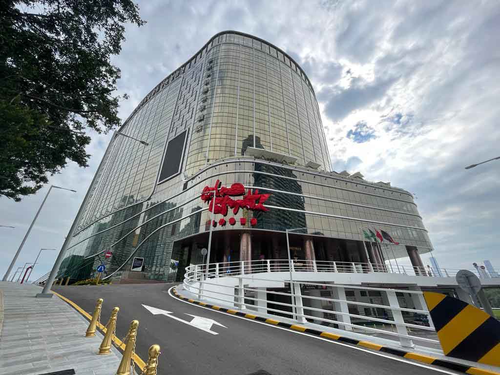 Official opening of Macau YOHO Treasure Island Resorts World Hotel ...